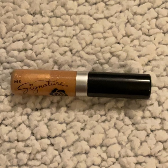 Mary Kay | Makeup | Mary Kay Shimmer Liquid Eyeshadow In Color Velvet ...
